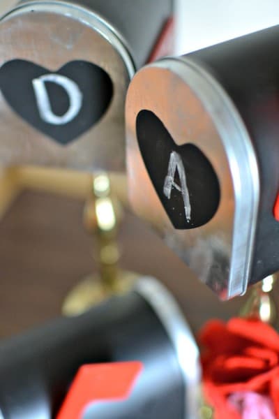 Valentine's Day Mailboxes + FREE Printable Love Notes