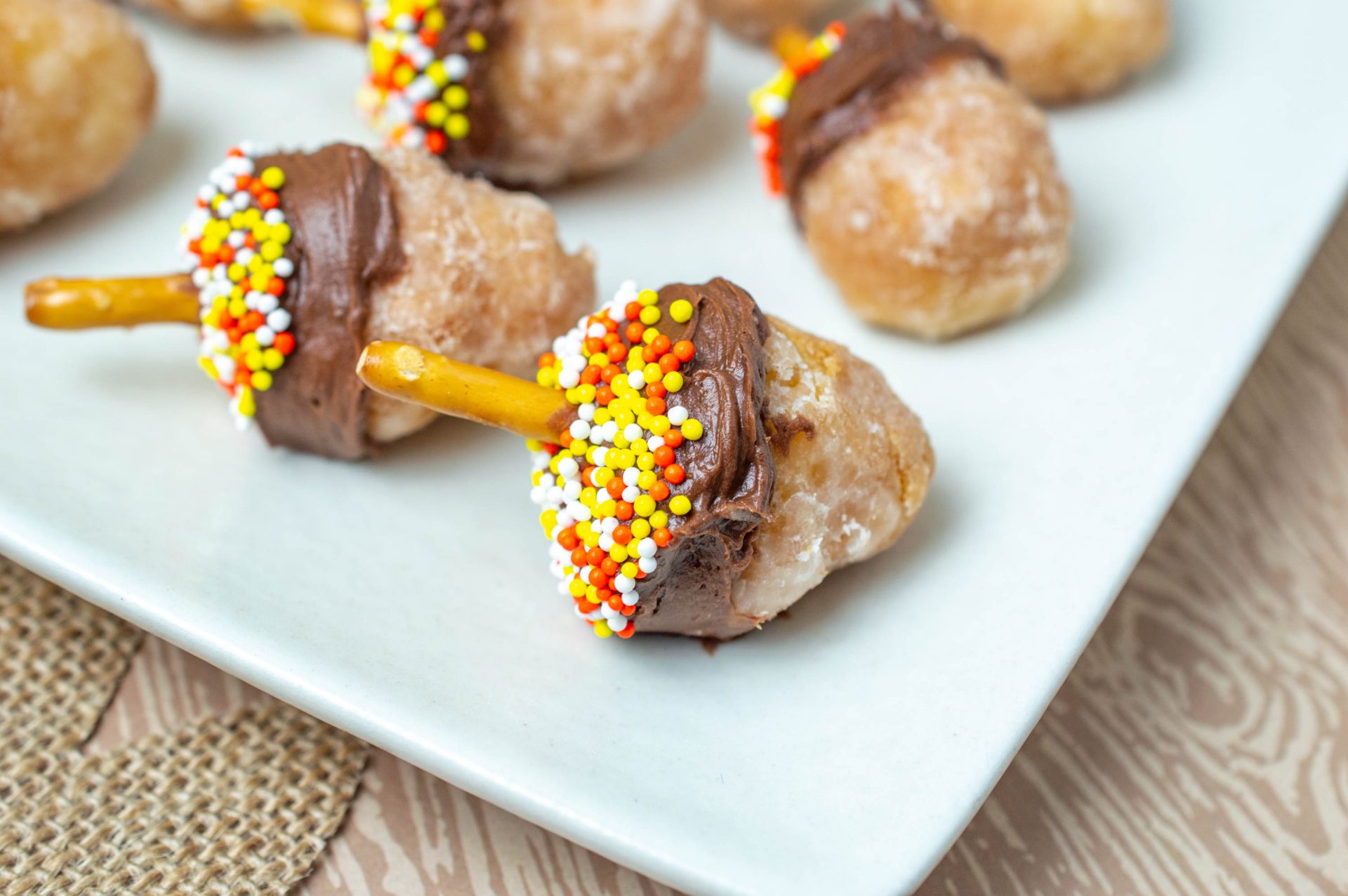 How to make Donut Hole Acorns! | Today's Creative Ideas