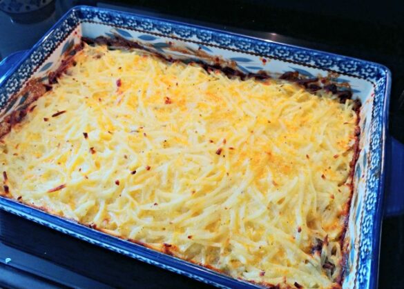 Hamburger Hash Brown Casserole | A Cheesy Ground Beef Recipe