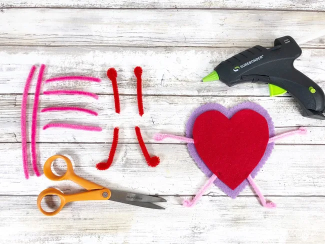 Felt Heart People | Valentine Craft for Kids | Today's Creative Ideas