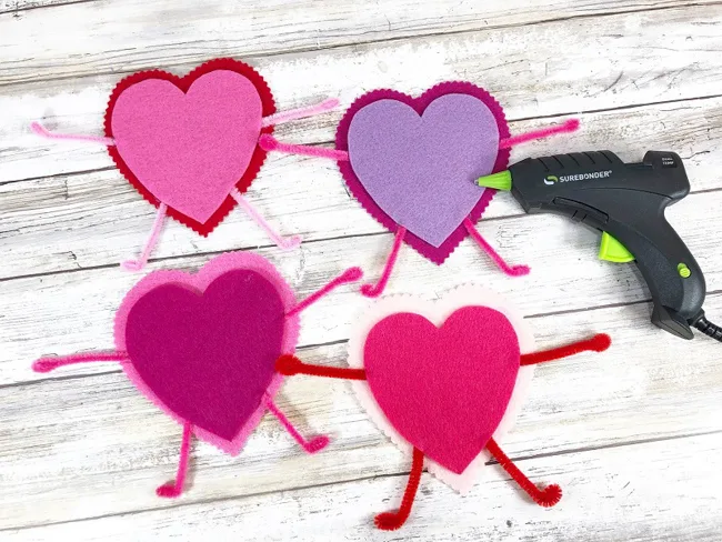 Felt Heart People | Valentine Craft for Kids | Today's Creative Ideas