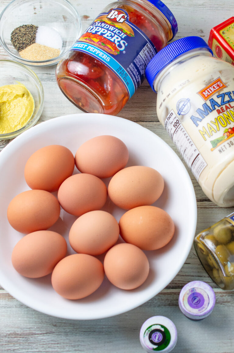 Halloween Themed Deviled Eggs | Today's Creative Ideas