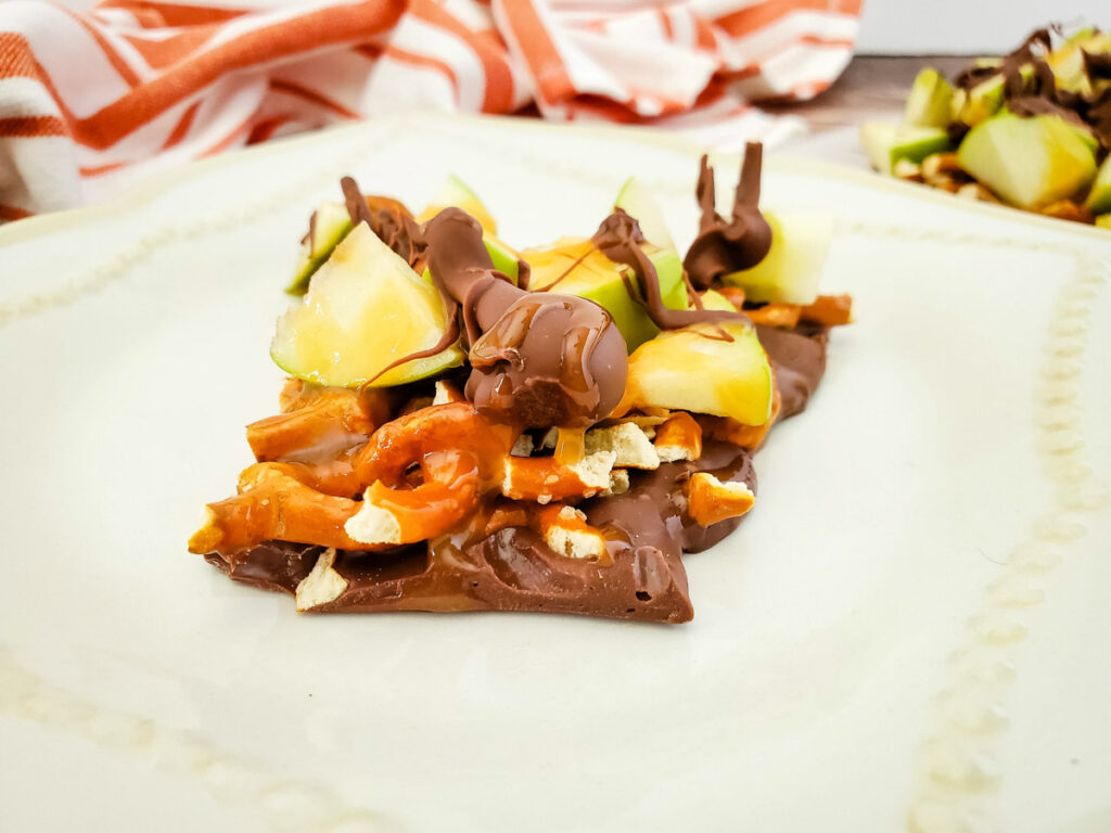 Caramel Apple Bark - Easy 4 Ingredients! | Today's Creative
