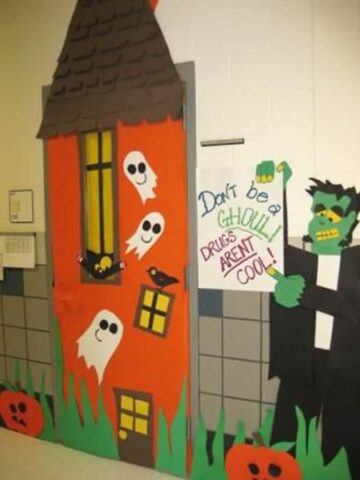 20+ Halloween Classroom Door Ideas | Today's Creative Ideas