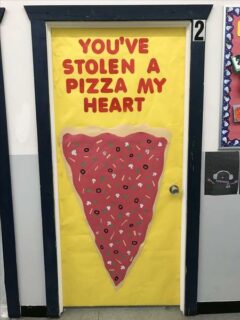 20+ Creative Valentine Classroom Door Ideas