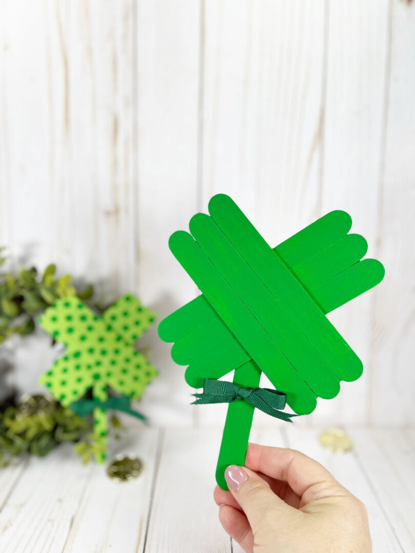 Create a Shamrock Craft using Popsicle Sticks! (3-4 steps)