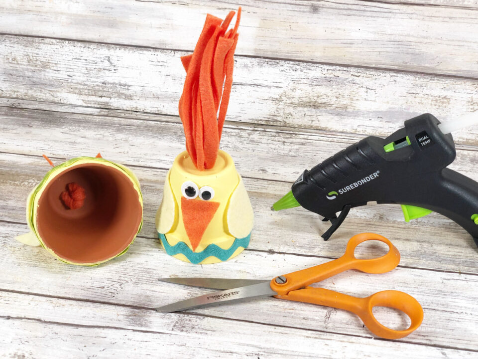 Mini Clay Pot Chick Craft | Today's Creative Ideas