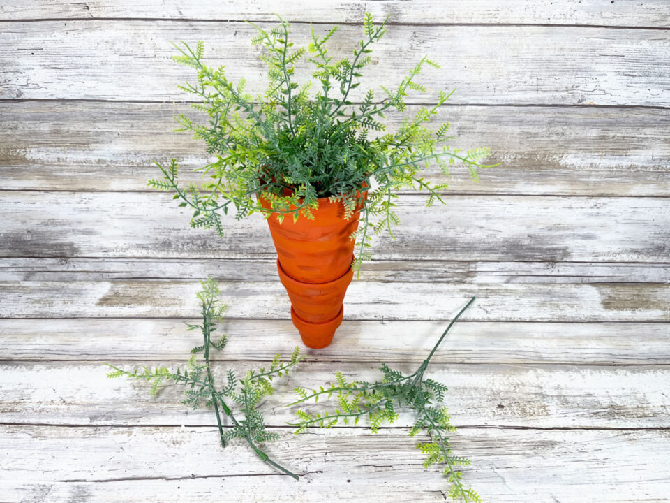 Stacked Terra Cotta Pot Carrot Craft | Today's Creative