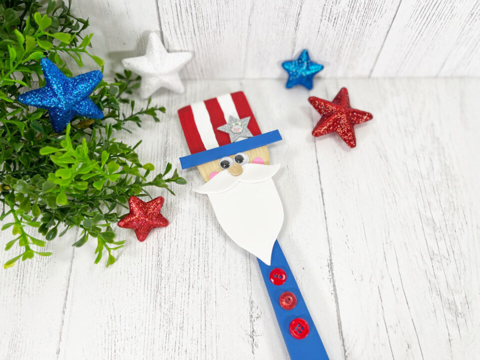 Wooden Spoon Uncle Sam Craft | Today's Creative Ideas