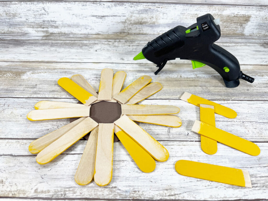 Popsicle Stick Sunflower Craft | Today's Creative Ideas