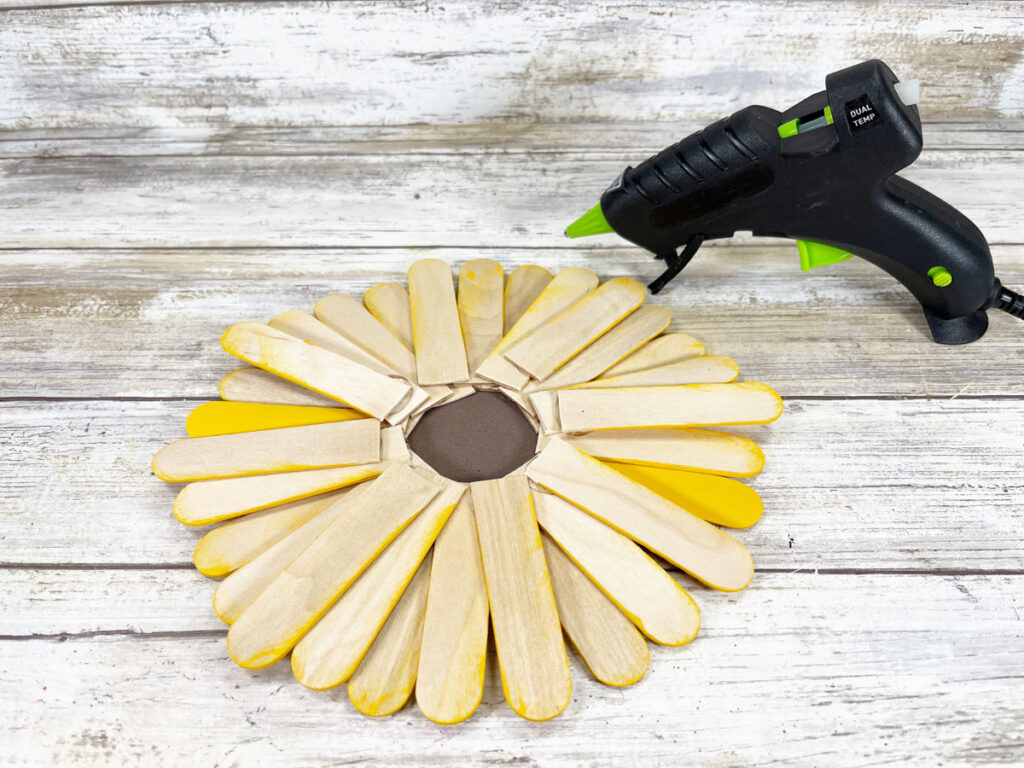 Popsicle Stick Sunflower Craft | Today's Creative Ideas