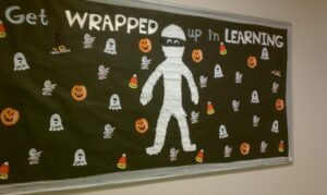 25+ Halloween Bulletin Board Ideas for School