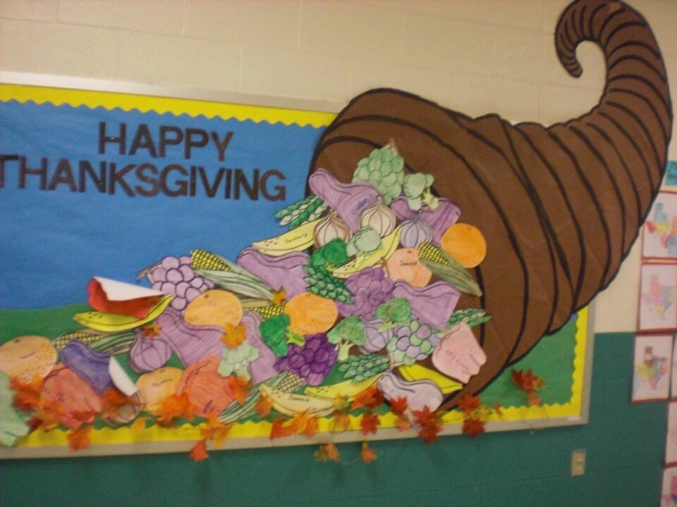 Thanksgiving Bulletin Board Ideas | Today's Creative Ideas